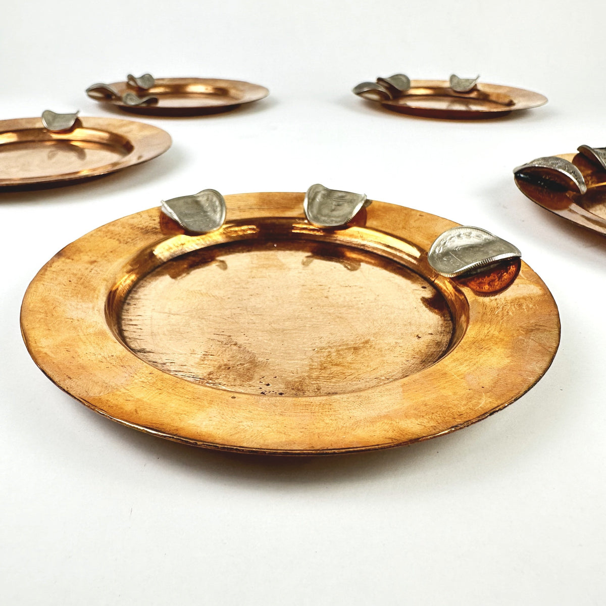 Copper Ashtray with Pahlavi Coin – Diyar Concept Store
